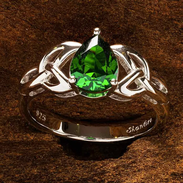 Sterling Silver Emerald Cubic Zirconia Trinity Knot Ring – Funky Skunk